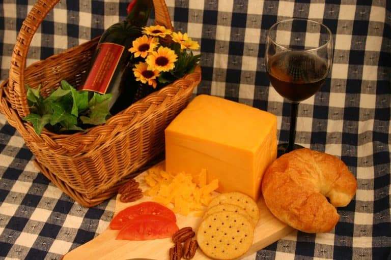 Orange Cheddar Online - Buy Quality Cheese Products Online